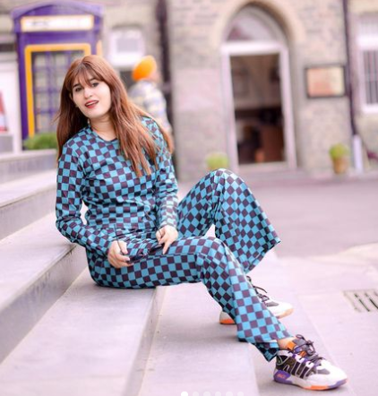 Jaanvi Patel Net Worth 2023: Husband, Photos, Age, Height, Vet, and ...