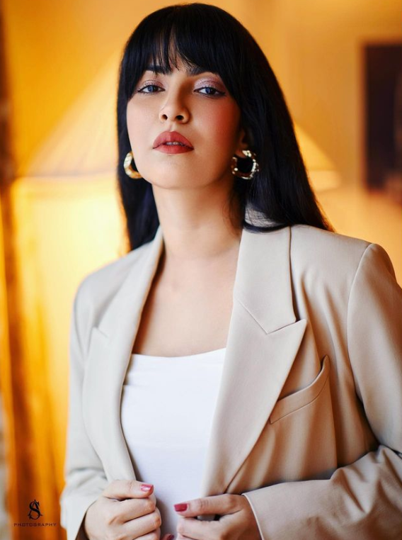 Khanzaadi (Firoza Khan) Net Worth / Biography 2023: Bigg Boss, Hustle ...