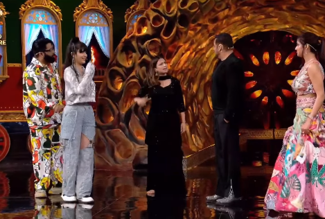 Deepika Arya (Tehelka Prank Wife) Age, Sister, Husband, Net Worth 2023 ...