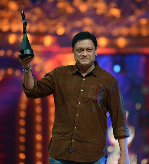 Kiran Karmarkar (Rinku Dhawan's Husband) Net Worth 2023: Age, Wife, TV ...