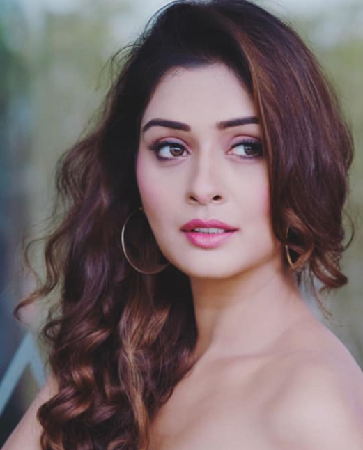 Payal Rajput Net Worth, Age, Family, Sister, Boyfriend, Husband (2023 ...