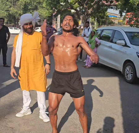 Gau Bhakt Sanjay Singh Pahalwan (Desi Tarzan) Biography, Family, Award ...