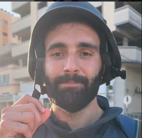 Motaz Azaiza (Photo Journalist) – Age, Wife, Height, Religion, Family ...