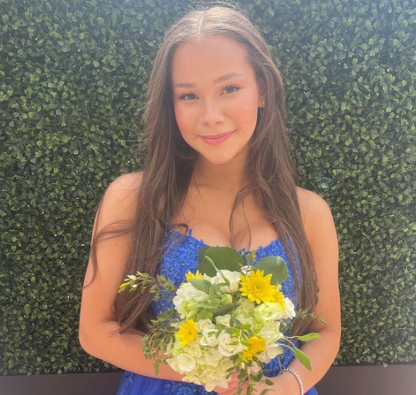 Olivia Haschak Age, Height, Family, Father, Mother, Siblings, Sister ...