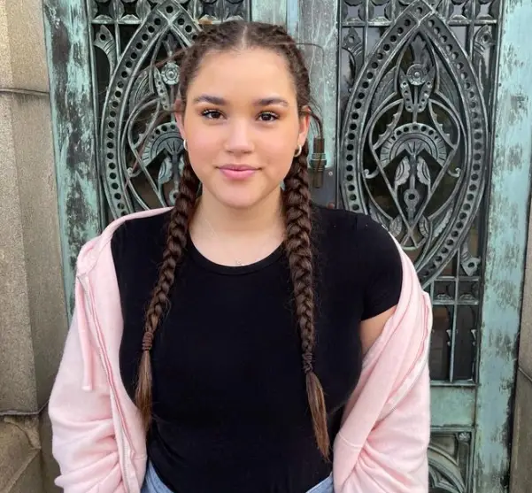 Sierra Haschak: Age, Height, Family, Parents, Father, Mother, Sisters ...