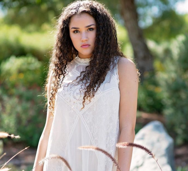 Gracie Haschak: Age, Height, Family, Father, Mother, Sister, Siblings ...