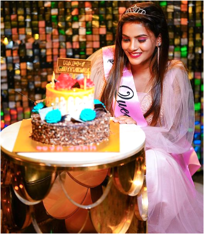 Zoya Jaan: Age, Net Worth, Real Name, Photo, Instagram, Height, Bio & Wiki