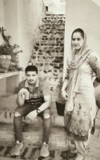 Who is Dhanda Nyoliwala (Haryanvi Singer)? Net Worth, Age, Height, Real ...