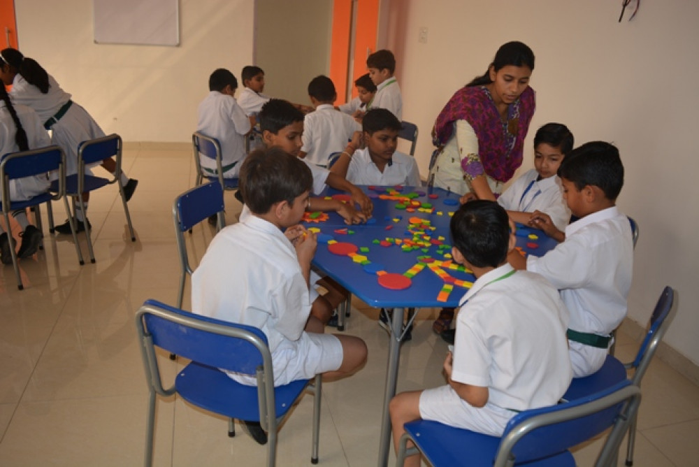 Delhi Public International School, Firozabad [DPIS]