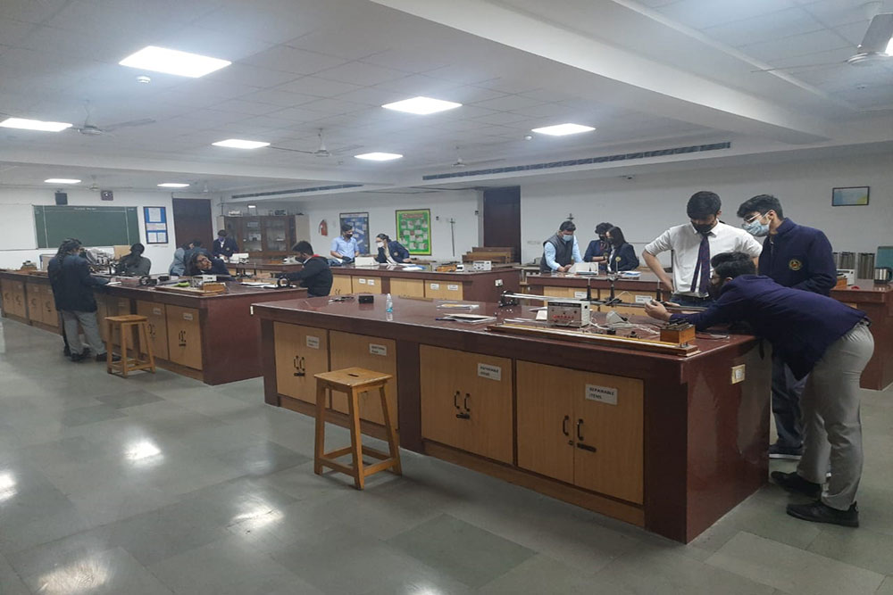 Amity International School, Noida (UP)