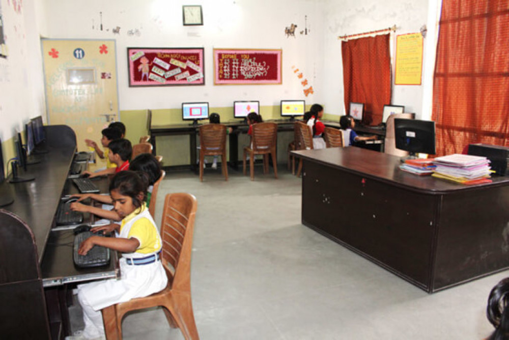 Gurukul Academy Dehwa, Mohanlalganj, Lucknow (UP)