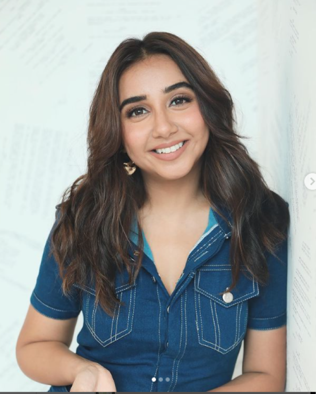 Prajakta Koli (MostlySane) Net Worth 2023 | YouTube Salary Income, Age ...