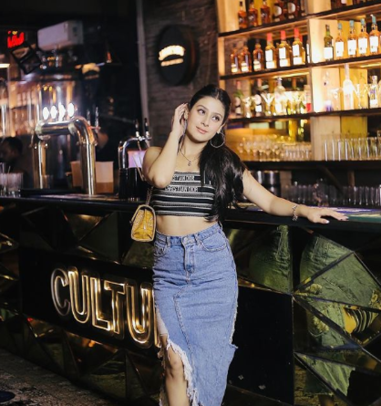 Isha Malviya (Bigg Boss) – Age 20, Net Worth, Husband, Height, Biography